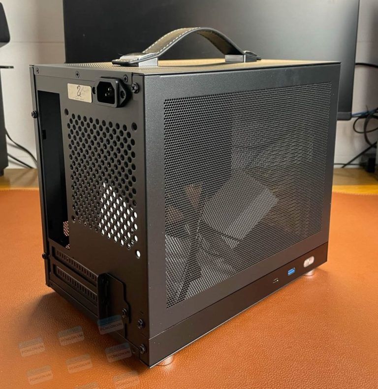 Vỏ case máy tính Mini ITX Shiny Snake G200 - Đen - Pcngon