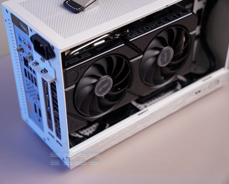 Vỏ case máy tính Mini ITX Shiny Snake S300 Trắng (Không kèm Riser) - Pcngon